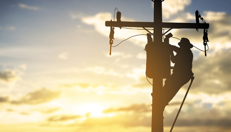 Electric Utility Bucket Trucks | Dur-A-Lift