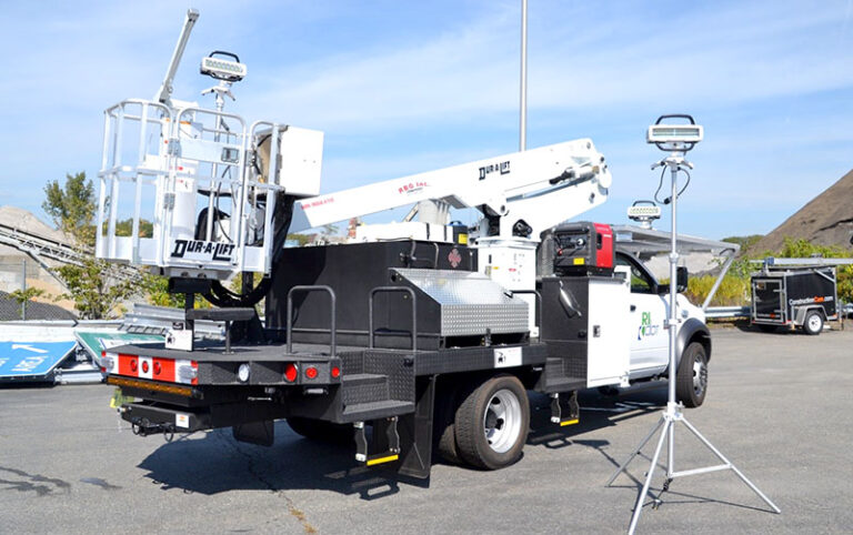 Sign, Lighting, and Traffic Bucket Trucks | Dur-A-Lift
