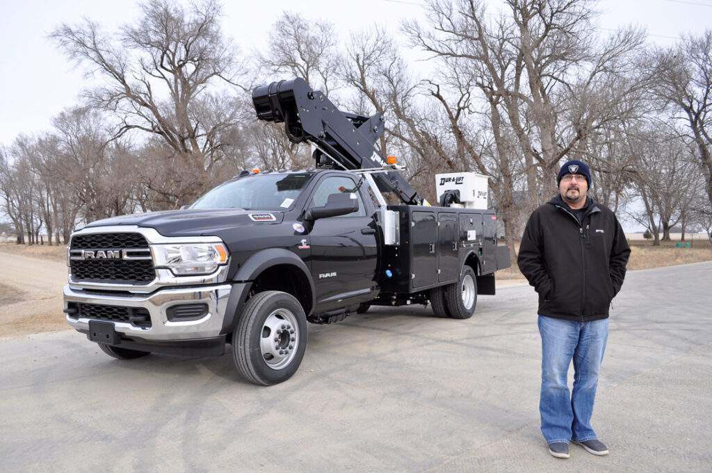 Jose Curiel named Dur-A-Lift's Western Regional Sales Manager - Dur-A ...